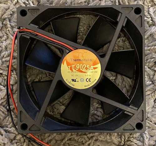 Кулер Thermaltake 9cm Новый