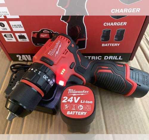 Шуруповёрт дрель бесщеточный Milwaukee 24V ударный