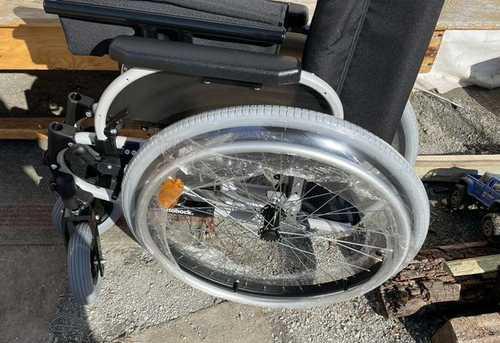 Инвалидная коляска,новая
