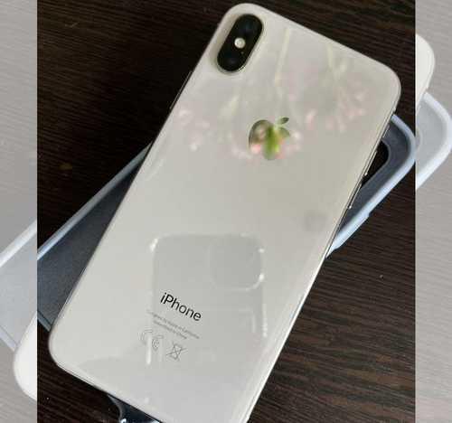 iPhone X, 256 ГБ