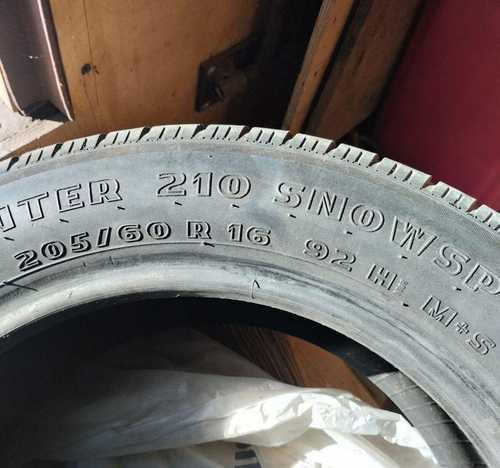 Accelera 651 205/60 R16 92