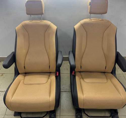 2 ряд Kia Carnival KA4