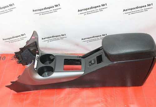 Подлокотник Toyota Rav4 30 1azfe 2006