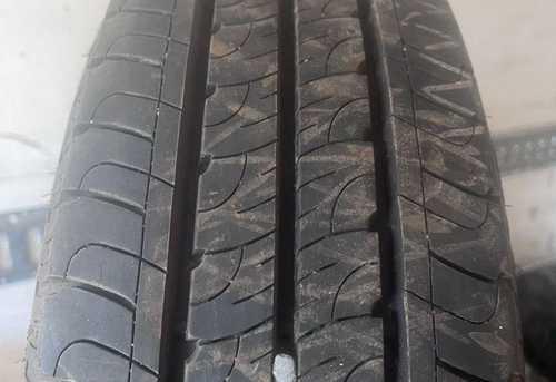 Goodyear EfficientGrip Cargo 225/75 R16C