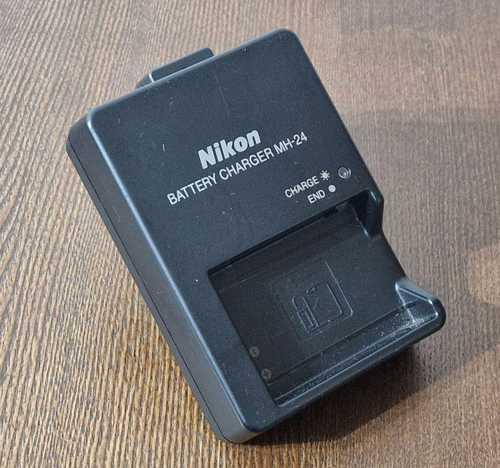 Зарядное устройство Nikon MH-24 оригинальное