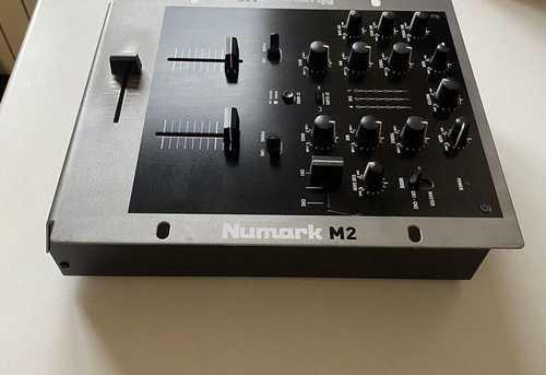 Микшерный пульт Numark M2