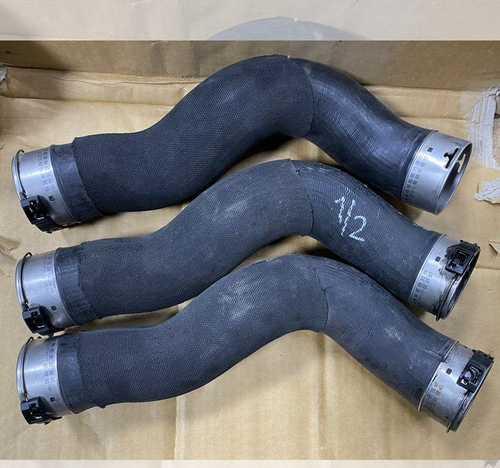 Патрубок интеркулера на BMW F30 F32 F34 F25