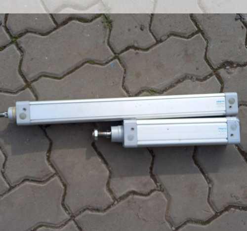 Пневмоцилиндр festo
