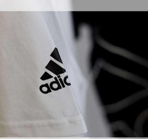 Женские футболки Adidas оптом