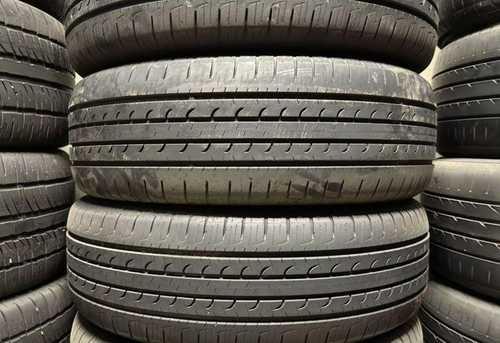 Goodyear EfficientGrip SUV 4x4 215/60 R17