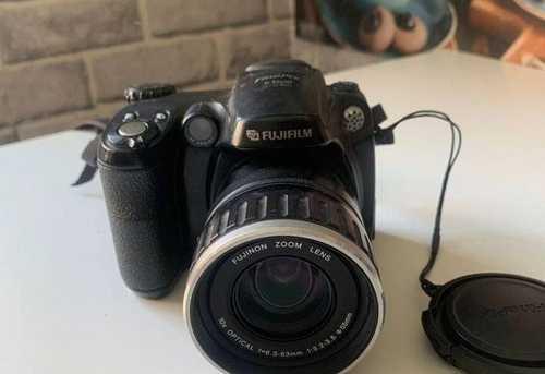 Цифровая камера Fujifilm FinePix S5600