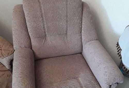 Кресло- кровать 2шт,цена за одно (продаются оба )