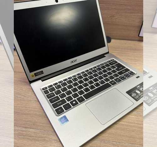 13.3" Acer Swift 1 SF113-31, Pentium, RAM 4 ГБ, 128 ГБ, Intel HD Graphics 505