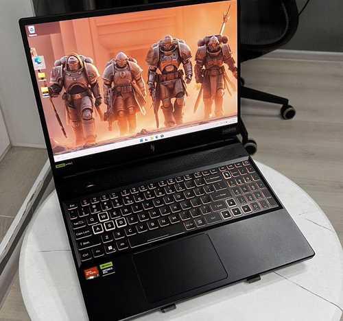 Acer Nitro 16 Ryzen 7 / RTX 4060