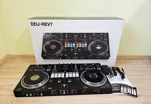 DJ-контроллер Pioneer DDJ-REV7