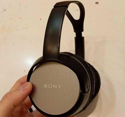 Наушники Sony проводные