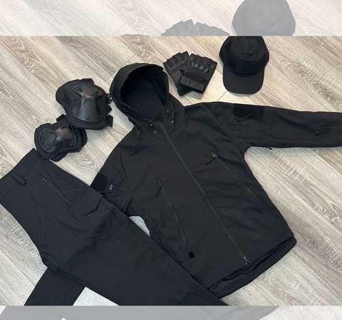 Демисезонный костюм Softshell black. Спецодежда