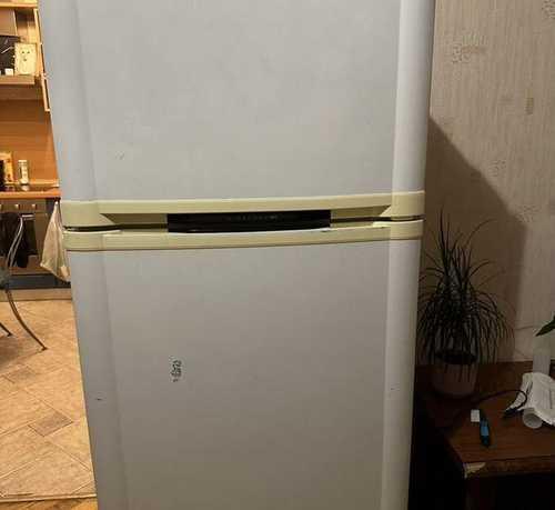 Холодильник бу goldstar