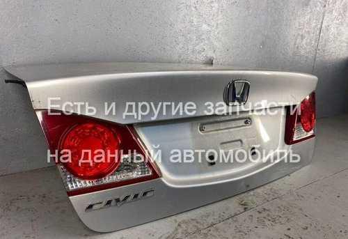 Крышка багажника Honda Civic 4D запчасти хонда