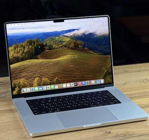 MacBook Pro 16 2024 M3 Pro 18 512 Новый АКБ 100%