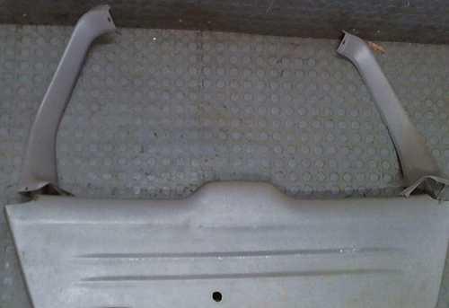 Обшивка крышки багажника Subaru Forester (S11), 20