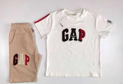 Комплект футболка и шорты GAP 6-9 лет