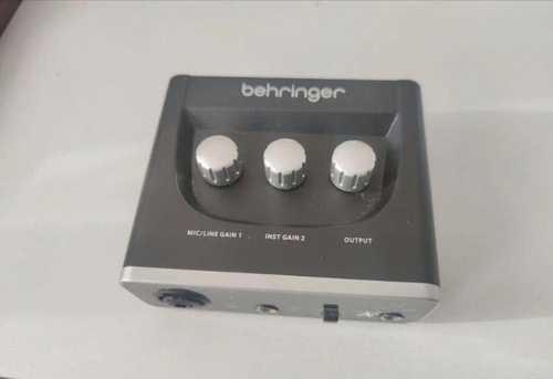 Внешняя звуковая карта behringer U-phoria UM2