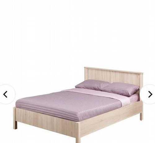 Кровать двухспальная с матрасом бу 160200