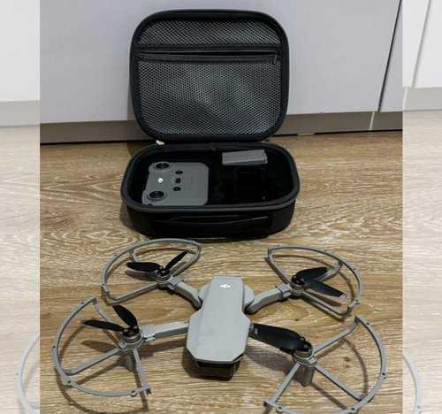 Квадрокоптер dji mini 2+кейс для переноски