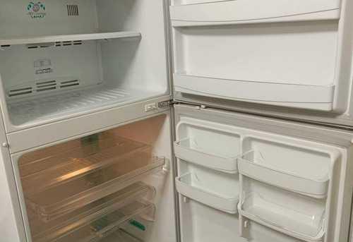 Продаю холодильник бу daewoo FR-4502N