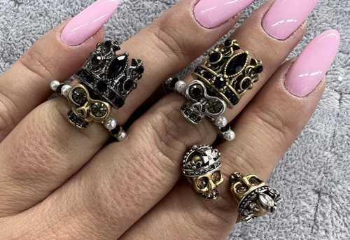 Новые кольца Alexander McQueen
