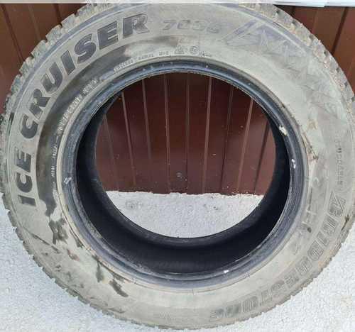 Bridgestone Ice Cruiser 7000 235/65 R17