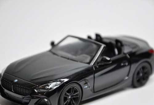 Модель автомобиля BMW Z4 металл
