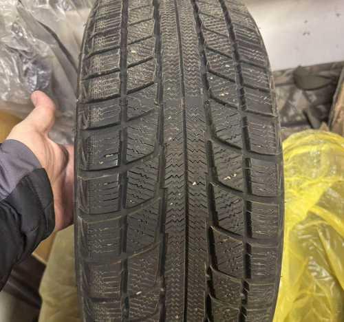 Triangle TR777 215/60 R17