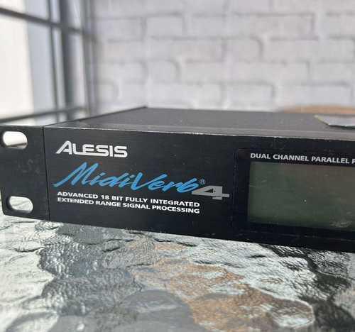 Alesis midiverb 4