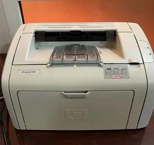 Принтер HP LaserJet 1018