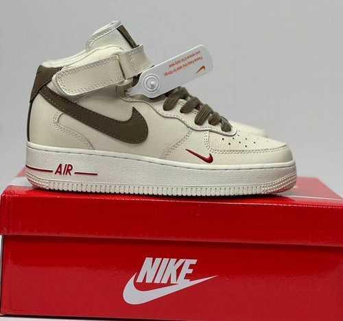 Кроссовки Nike Air Force