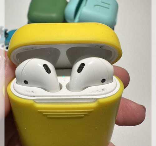 Беспроводные наушники apple airpods