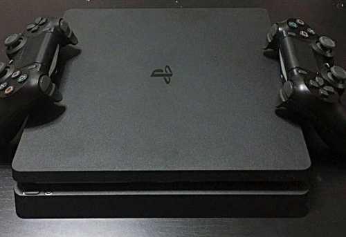Sony PS4 с двумя джостиками и игрой