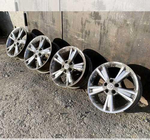 Диски литые оригинал Toyota Lexus R18 5x114.3 ET35