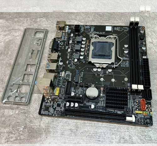 Материнская плата LGA 1155 Azerty B75-F новая