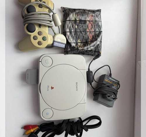 Приставка Playstation One