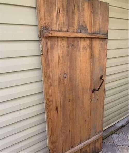Дверь деревянна