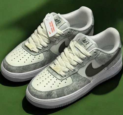 Nike Air Force 1 beige army green