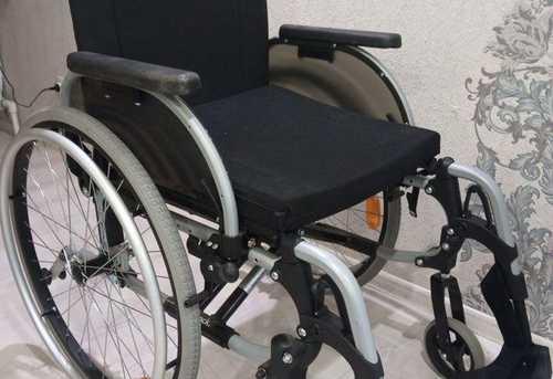 Кресло - коляска для инвалидов Otto Bock