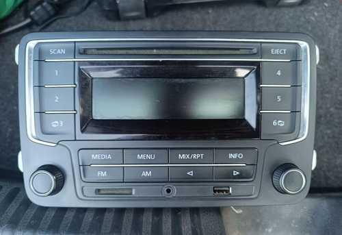 RCD 220 штатная магнитола Volkswagen