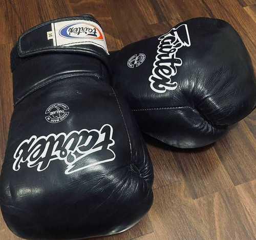 Боксерские перчатки Fairtex (14 Oz)