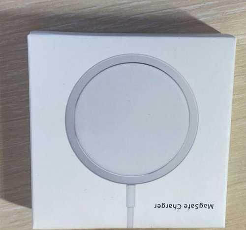 Беспроводная зарядка magsafe apple