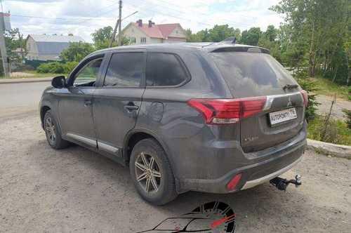 Фаркоп Mitsubishi Outlander квадрат без выреза