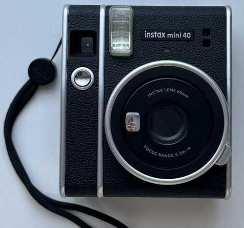Пленочный фотоаппарат Instax mini 40